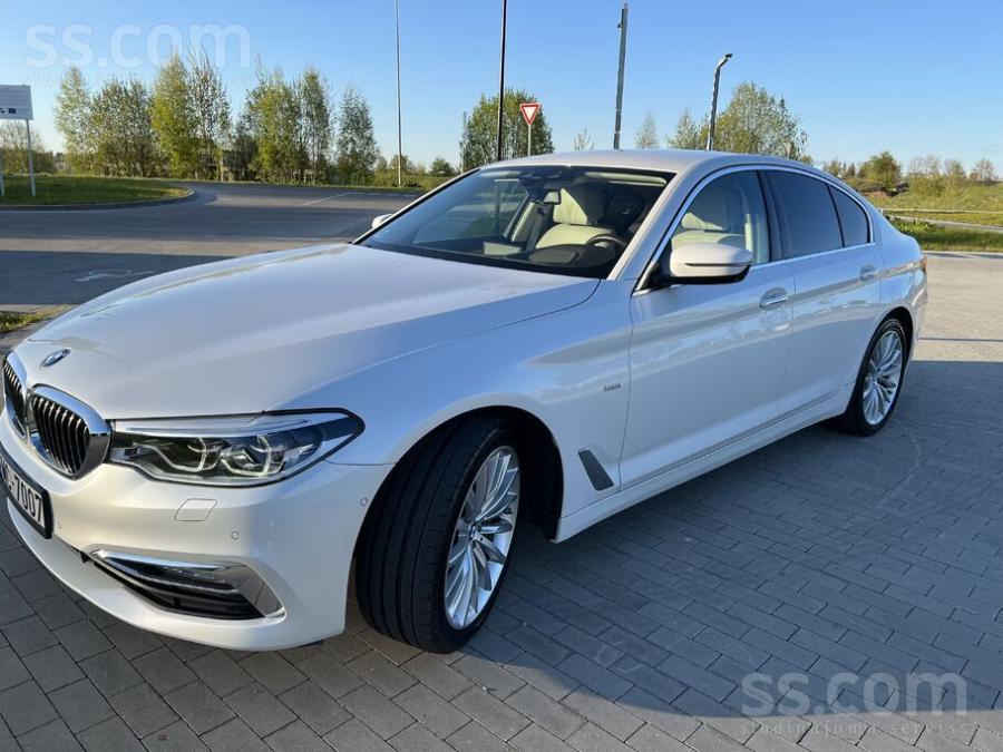 Balts BMW 530 2018 Daugavpils, ar dzinēja tilpumu 3.00 L un nobraukumu 137 tūkst. km par 26500 €, foto 4 vietnē AUTOMOTO.COM.LV
