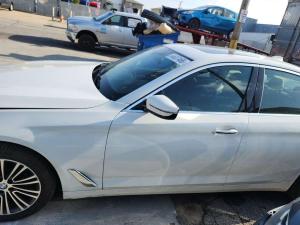 White BMW 530 2018 in Vilnius, with an engine capacity of 2.00 L and mileage of 140 thousand km for 11600 €, photo 10 on AUTOMOTO.COM.LV