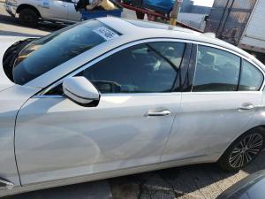 White BMW 530 2018 in Vilnius, with an engine capacity of 2.00 L and mileage of 140 thousand km for 11600 €, photo 11 on AUTOMOTO.COM.LV
