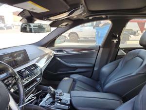 White BMW 530 2018 in Vilnius, with an engine capacity of 2.00 L and mileage of 140 thousand km for 11600 €, photo 15 on AUTOMOTO.COM.LV