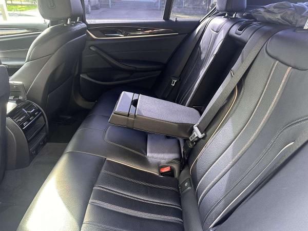 White BMW 530 2018 in Kaunas, with an engine capacity of 2.00 L and mileage of 200 thousand km for 15900 €, photo 7 on AUTOMOTO.COM.LV