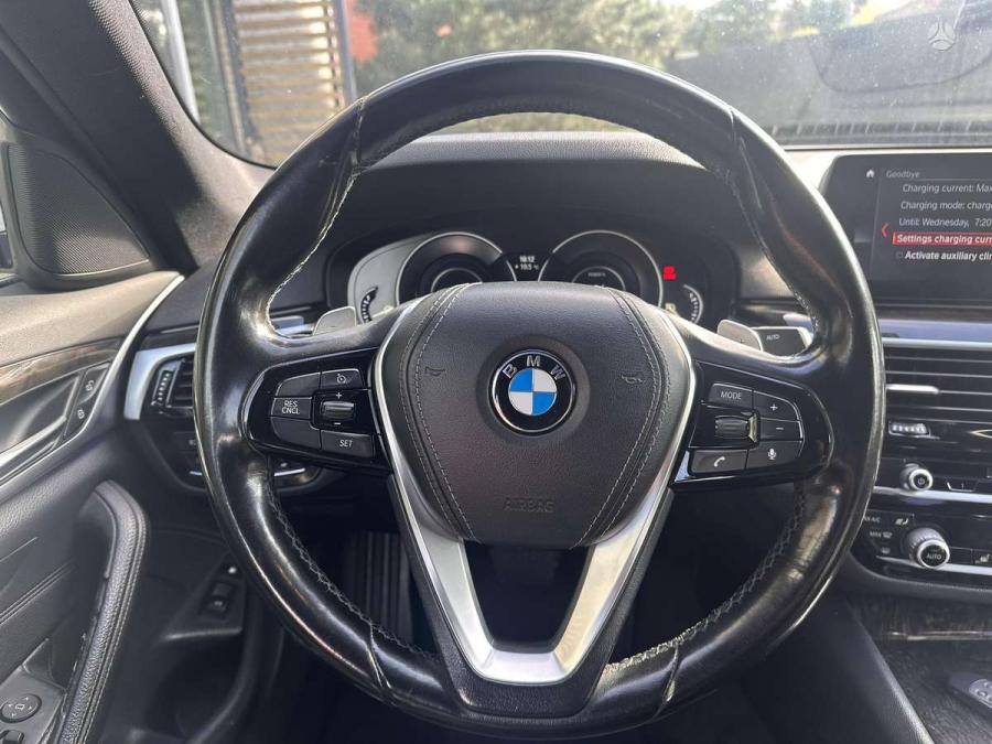Balts BMW 530 2018 Kauņa, ar dzinēja tilpumu 2.00 L un nobraukumu 200 tūkst. km par 15900 €, foto 15 vietnē AUTOMOTO.COM.LV