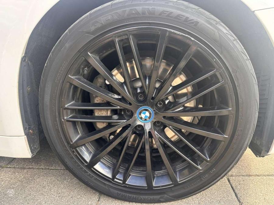 Balts BMW 530 2018 Kauņa, ar dzinēja tilpumu 2.00 L un nobraukumu 200 tūkst. km par 15900 €, foto 28 vietnē AUTOMOTO.COM.LV