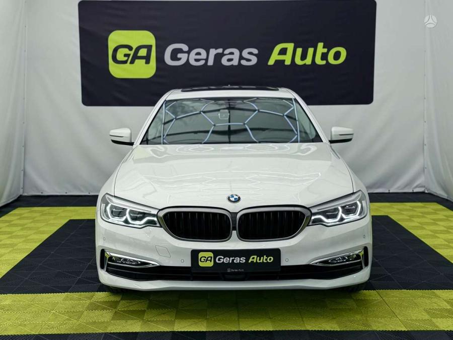 Белый БМВ 530 2018 в Вильнюс, объемом двигателя 2.00 л и пробегом 83 тыс. км за 25400 €, фото 8 на AUTOMOTO.COM.LV