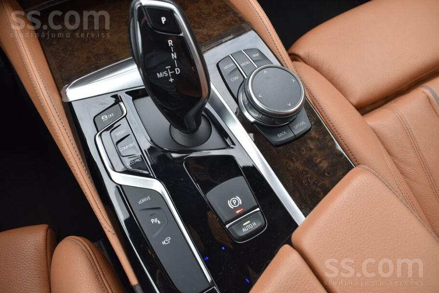White BMW 530 2018 in Kuldiga, with an engine capacity of 2.00 L and mileage of 0 thousand km for 26550 €, photo 10 on AUTOMOTO.COM.LV