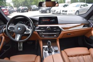 White BMW 530 2018 in Kuldiga, with an engine capacity of 2.00 L and mileage of 0 thousand km for 26550 €, photo 25 on AUTOMOTO.COM.LV