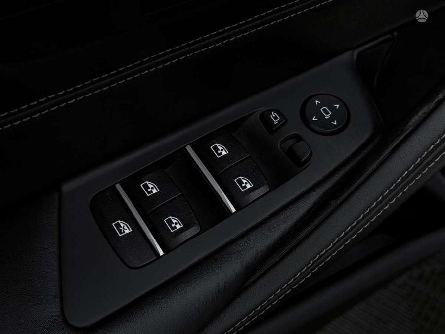 Белый БМВ 530 2018 в Вильнюс, объемом двигателя 2.00 л и пробегом 83 тыс. км за 25350 €, фото 23 на AUTOMOTO.COM.LV