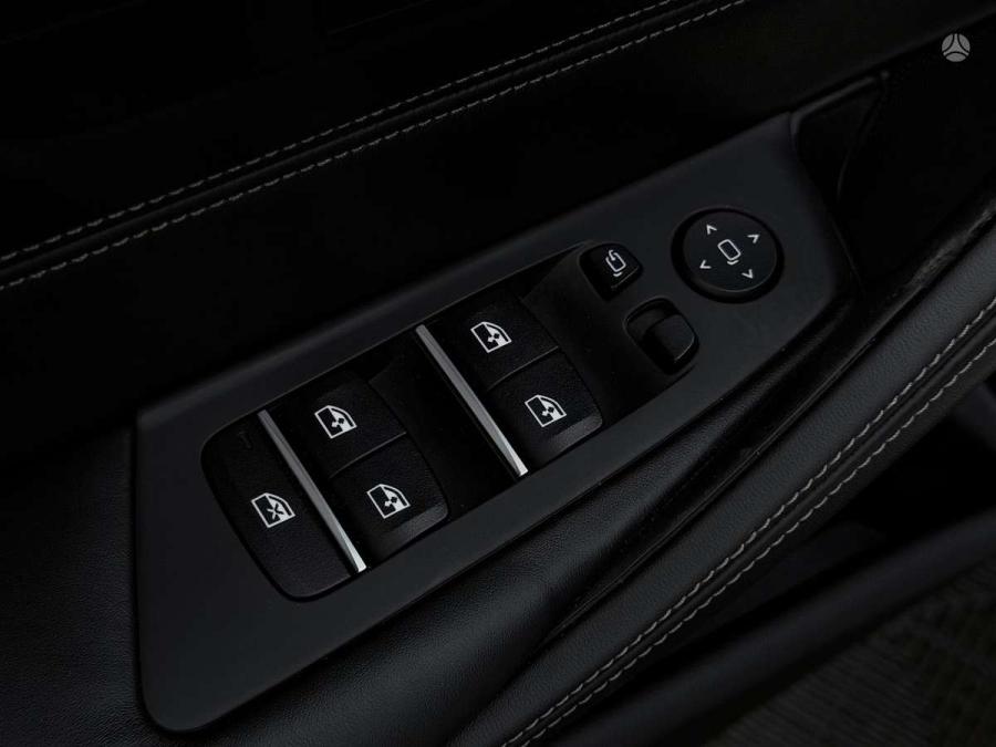 Белый БМВ 530 2018 в Вильнюс, объемом двигателя 2.00 л и пробегом 83 тыс. км за 25350 €, фото 23 на AUTOMOTO.COM.LV