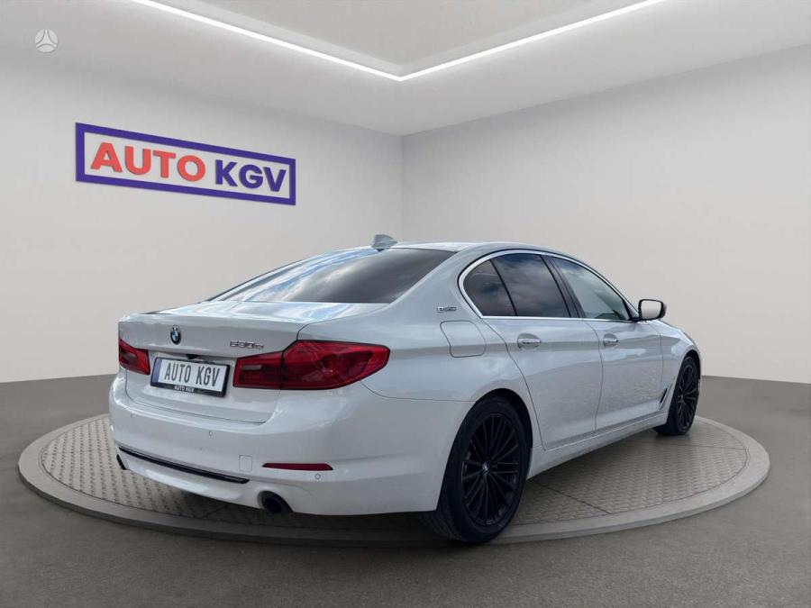 Balts BMW 530 2018 Kauņa, ar dzinēja tilpumu 2.00 L un nobraukumu 200 tūkst. km par 17999 €, foto 6 vietnē AUTOMOTO.COM.LV