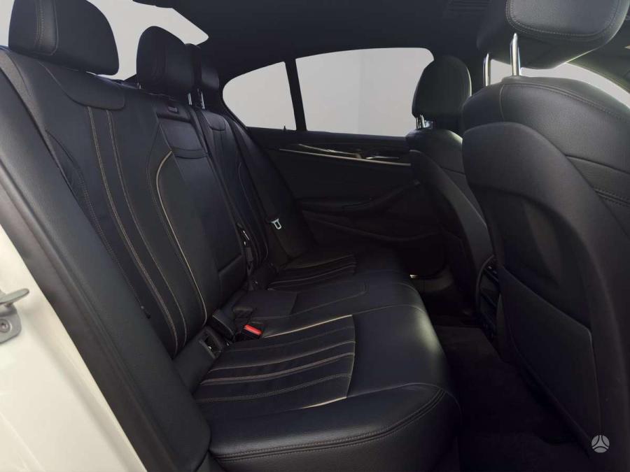 Balts BMW 530 2018 Kauņa, ar dzinēja tilpumu 2.00 L un nobraukumu 200 tūkst. km par 17999 €, foto 11 vietnē AUTOMOTO.COM.LV