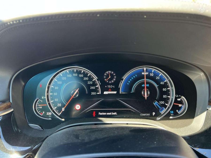 Balts BMW 530 2018 Klaipėda, ar dzinēja tilpumu 2.00 L un nobraukumu 97 tūkst. km par 21000 €, foto 13 vietnē AUTOMOTO.COM.LV