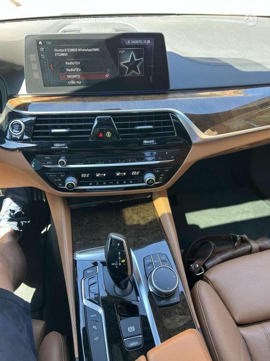 Balts BMW 530 2018 Klaipėda, ar dzinēja tilpumu 2.00 L un nobraukumu 97 tūkst. km par 21000 €, foto 14 vietnē AUTOMOTO.COM.LV