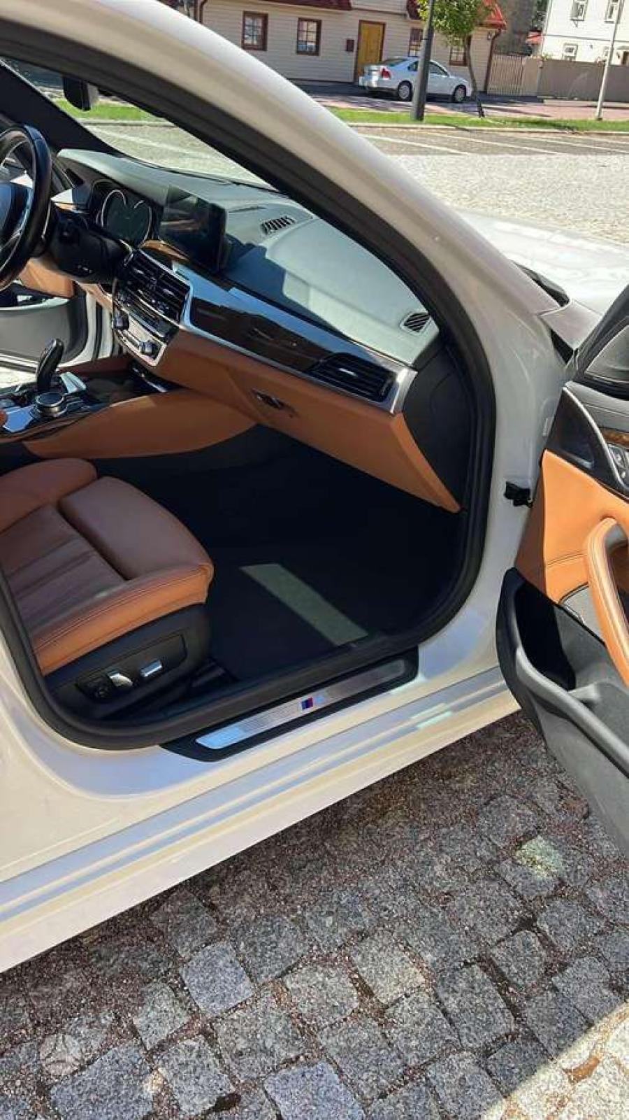 Balts BMW 530 2018 Klaipėda, ar dzinēja tilpumu 2.00 L un nobraukumu 97 tūkst. km par 21000 €, foto 23 vietnē AUTOMOTO.COM.LV