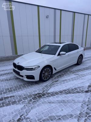 White BMW 530 2019 in Raseiniai, with an engine capacity of 2.00 L and mileage of 55 thousand km for 21000 €, photo  on AUTOMOTO.COM.LV