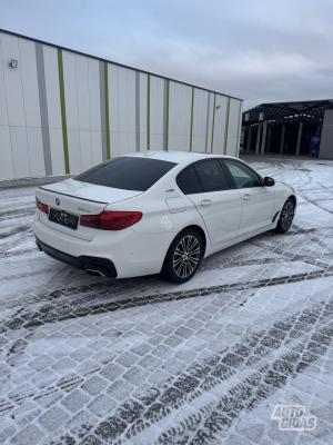White BMW 530 2019 in Raseiniai, with an engine capacity of 2.00 L and mileage of 55 thousand km for 21000 €, photo 6 on AUTOMOTO.COM.LV