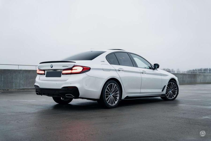Balts BMW 530 2019 Viļņa, ar dzinēja tilpumu 2.00 L un nobraukumu 129 tūkst. km par 19900 €, foto 12 vietnē AUTOMOTO.COM.LV