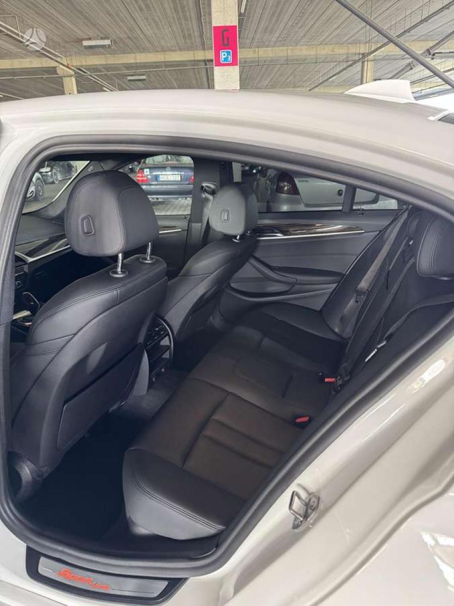 Balts BMW 530 2019 Viļņa, ar dzinēja tilpumu 2.00 L un nobraukumu 70 tūkst. km par 20000 €, foto 11 vietnē AUTOMOTO.COM.LV