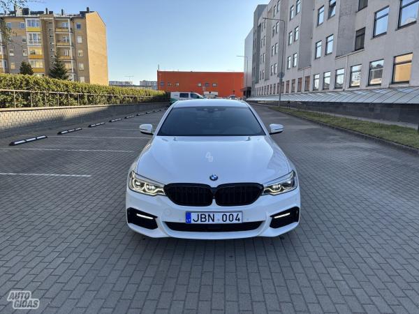 White BMW 530 2019 in Vilnius, with an engine capacity of 3.00 L and mileage of 109 thousand km for 30500 €, photo 2 on AUTOMOTO.COM.LV