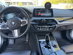 White BMW 530 2019 in Vilnius, with an engine capacity of 3.00 L and mileage of 109 thousand km for 30500 €, photo 18 on AUTOMOTO.COM.LV