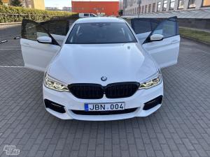 White BMW 530 2019 in Vilnius, with an engine capacity of 3.00 L and mileage of 109 thousand km for 30500 €, photo 27 on AUTOMOTO.COM.LV