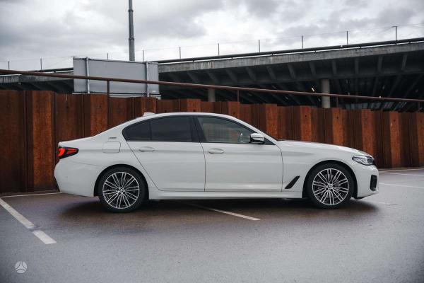 Balts BMW 530 2019 Kauņa, ar dzinēja tilpumu 2.00 L un nobraukumu 104 tūkst. km par 23100 €, foto 9 vietnē AUTOMOTO.COM.LV