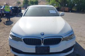 White BMW 530 2019 in Vilnius, with an engine capacity of 2.00 L and mileage of 247 thousand km for 10700 €, photo 4 on AUTOMOTO.COM.LV