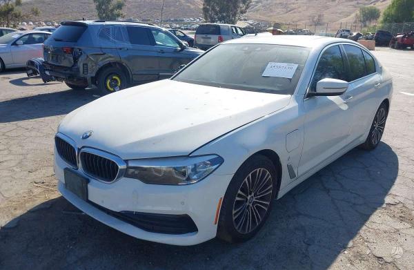Balts BMW 530 2019 Viļņa, ar dzinēja tilpumu 2.00 L un nobraukumu 247 tūkst. km par 10700 €, foto 6 vietnē AUTOMOTO.COM.LV