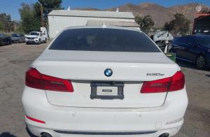 White BMW 530 2019 in Vilnius, with an engine capacity of 2.00 L and mileage of 247 thousand km for 10700 €, photo 11 on AUTOMOTO.COM.LV