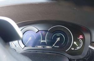 White BMW 530 2019 in Vilnius, with an engine capacity of 2.00 L and mileage of 247 thousand km for 10700 €, photo 17 on AUTOMOTO.COM.LV