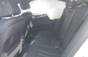 White BMW 530 2019 in Vilnius, with an engine capacity of 2.00 L and mileage of 247 thousand km for 10700 €, photo 21 on AUTOMOTO.COM.LV