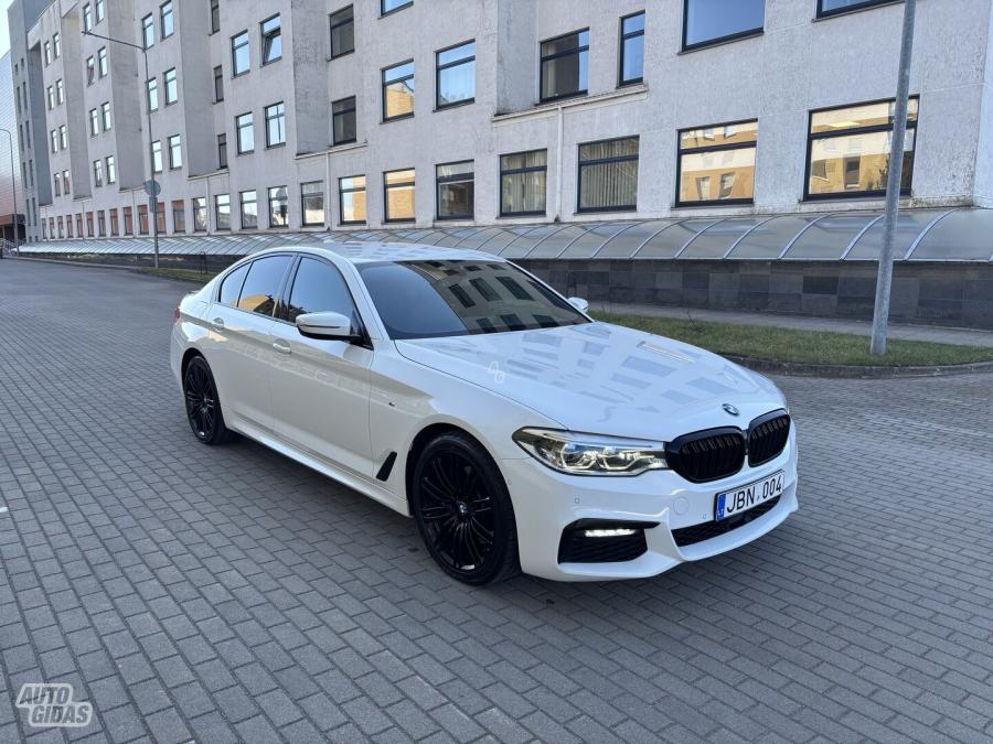 White BMW 530 2019 in Vilnius, with an engine capacity of 3.00 L and mileage of 112 thousand km for 30000 €, photo 1 on AUTOMOTO.COM.LV