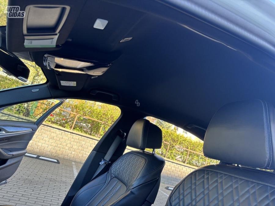 White BMW 530 2019 in Vilnius, with an engine capacity of 3.00 L and mileage of 112 thousand km for 30000 €, photo 23 on AUTOMOTO.COM.LV