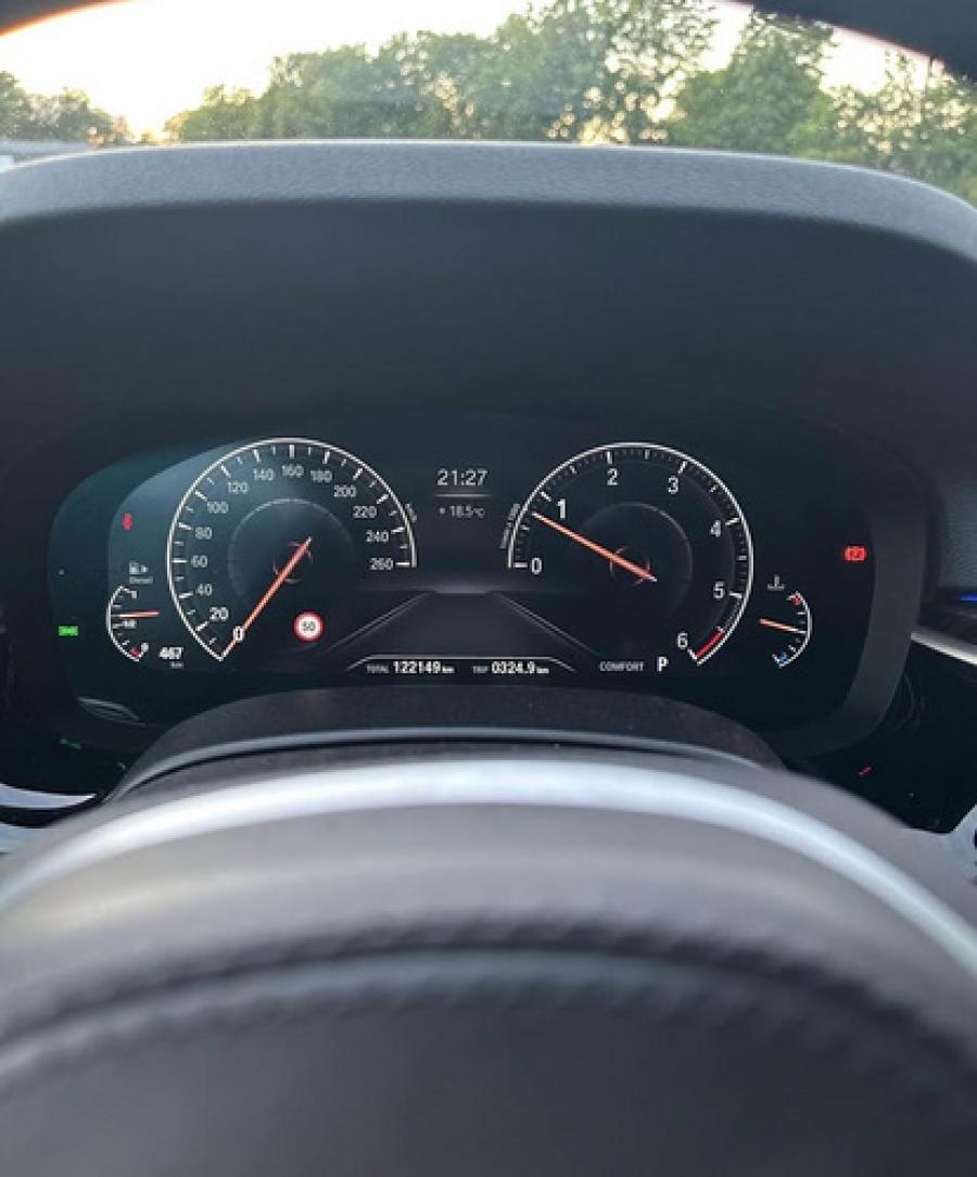 Balts BMW 530 2019 Tallina, ar dzinēja tilpumu 0.00 L un nobraukumu 111 tūkst. km par 29990 €, foto 4 vietnē AUTOMOTO.COM.LV