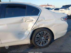 White BMW 530 2020 in Klaipeda, with an engine capacity of 2.00 L and mileage of 114 thousand km for 10800 €, photo 6 on AUTOMOTO.COM.LV