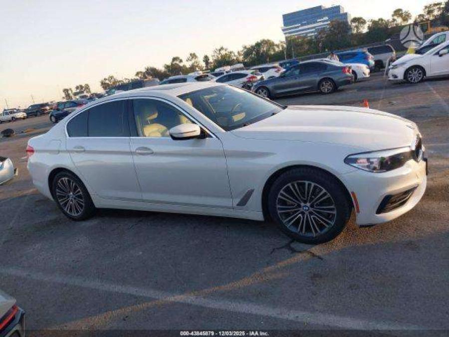 White BMW 530 2020 in Klaipeda, with an engine capacity of 2.00 L and mileage of 114 thousand km for 10800 €, photo 13 on AUTOMOTO.COM.LV
