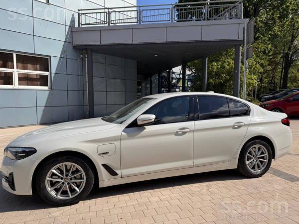 Белый БМВ 530 2021 в Рига, объемом двигателя 2.00 л и пробегом 70 тыс. км за 32000 €, фото 3 на AUTOMOTO.COM.LV