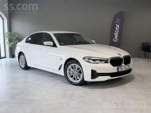 Balts BMW 530 2021 Rīga, ar dzinēja tilpumu 2.00 L un nobraukumu 70 tūkst. km par 30900 €, foto 6 vietnē AUTOMOTO.COM.LV