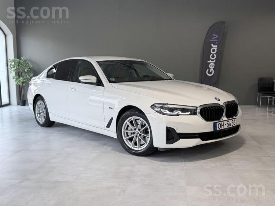 Balts BMW 530 2021 Rīga, ar dzinēja tilpumu 2.00 L un nobraukumu 70 tūkst. km par 30900 €, foto 6 vietnē AUTOMOTO.COM.LV