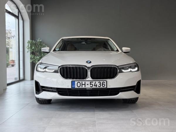 Balts BMW 530 2021 Rīga, ar dzinēja tilpumu 2.00 L un nobraukumu 70 tūkst. km par 30900 €, foto 4 vietnē AUTOMOTO.COM.LV
