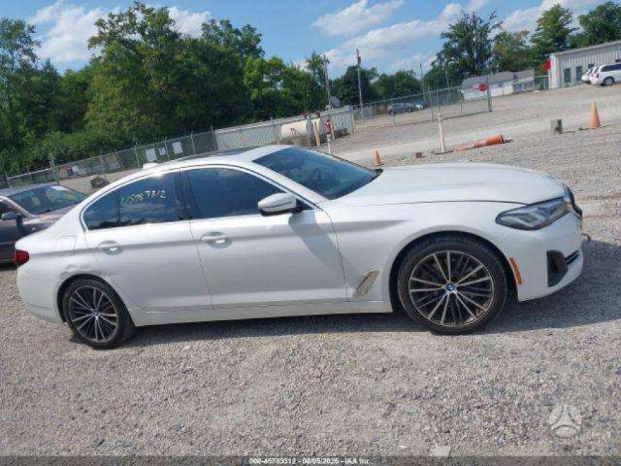 White BMW 530 2021 in Klaipeda, with an engine capacity of 0.00 L and mileage of 69 thousand km for 13200 €, photo 14 on AUTOMOTO.COM.LV