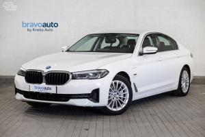 Balts BMW 530 2022 Viļņa, ar dzinēja tilpumu 2.00 L un nobraukumu 96 tūkst. km par 31991 €, foto  vietnē AUTOMOTO.COM.LV