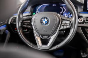 Balts BMW 530 2022 Viļņa, ar dzinēja tilpumu 2.00 L un nobraukumu 96 tūkst. km par 31991 €, foto 18 vietnē AUTOMOTO.COM.LV