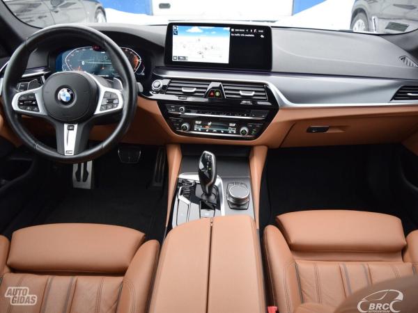 Balts BMW 530 2023 Rīga, ar dzinēja tilpumu 3.00 L un nobraukumu 92 tūkst. km par 44500 €, foto 4 vietnē AUTOMOTO.COM.LV