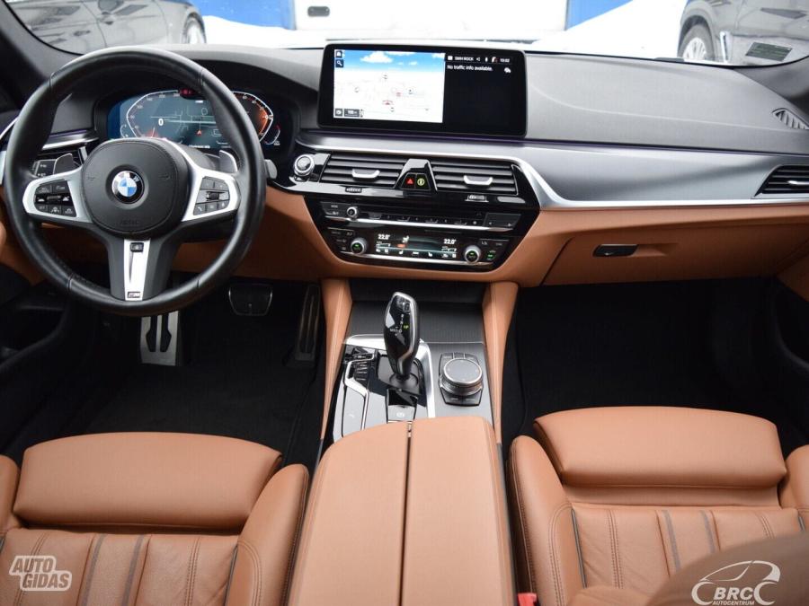 Balts BMW 530 2023 Rīga, ar dzinēja tilpumu 3.00 L un nobraukumu 92 tūkst. km par 42500 €, foto 4 vietnē AUTOMOTO.COM.LV