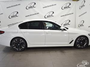 Balts BMW 530 2023 Rīga, ar dzinēja tilpumu 3.00 L un nobraukumu 92 tūkst. km par 42500 €, foto 30 vietnē AUTOMOTO.COM.LV