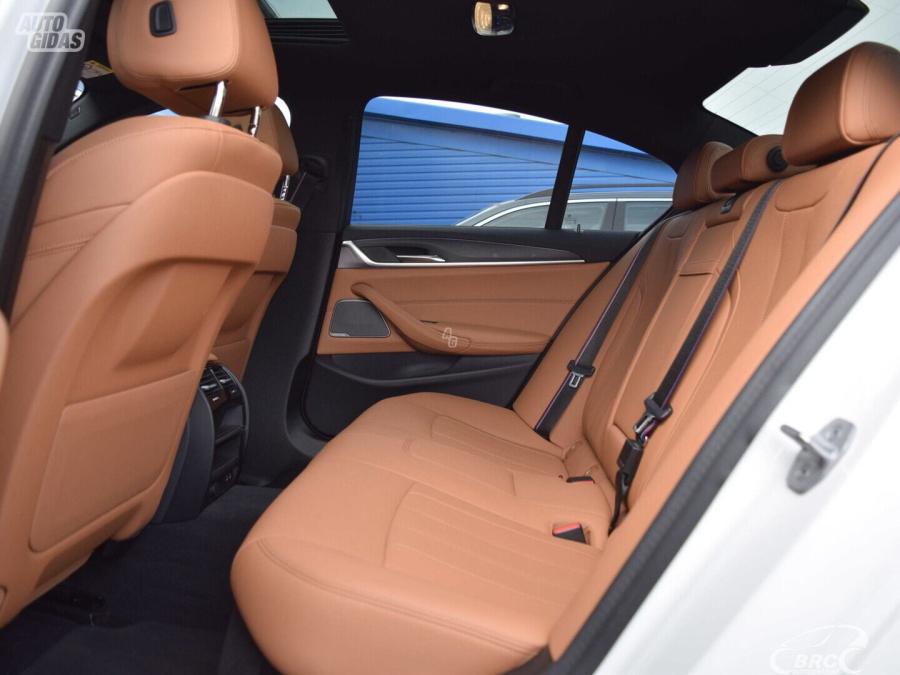 Balts BMW 530 2023 Rīga, ar dzinēja tilpumu 2.00 L un nobraukumu 98 tūkst. km par 38900 €, foto 14 vietnē AUTOMOTO.COM.LV