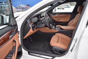 Balts BMW 530 2023 Rīga, ar dzinēja tilpumu 3.00 L un nobraukumu 87 tūkst. km par 39900 €, foto 4 vietnē AUTOMOTO.COM.LV