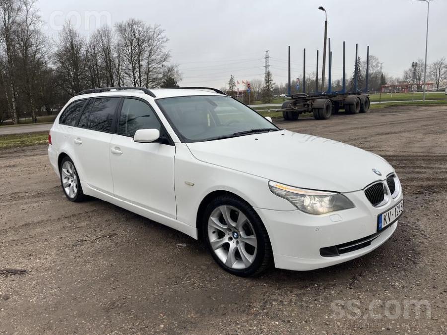 White BMW 530 2008 in Talsi, with an engine capacity of 3.00 L and mileage of 466 thousand km for 4900 €, photo 3 on AUTOMOTO.COM.LV