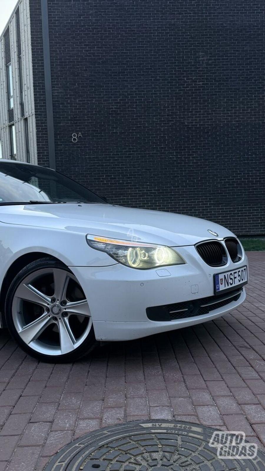 Balts BMW 530 2008 Varėna, ar dzinēja tilpumu 3.00 L un nobraukumu 316 tūkst. km par 6450 €, foto 4 vietnē AUTOMOTO.COM.LV