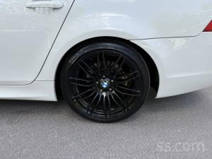 Белый БМВ 530 2009 в Цесис, объемом двигателя 3.00 л и пробегом 292 тыс. км за 7950 €, фото 33 на AUTOMOTO.COM.LV
